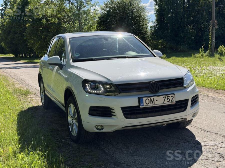 Balts Volkswagen Touareg 2012 Aizkraukle, ar dzinēja tilpumu 3.00 L un nobraukumu 327 tūkst. km par 8970 €, foto 25 vietnē AUTOMOTO.COM.LV