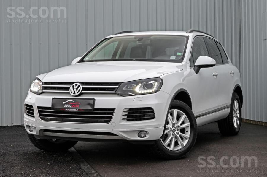 Balts Volkswagen Touareg 2012 Ogre, ar dzinēja tilpumu 3.00 L un nobraukumu 277 tūkst. km par 11700 €, foto 1 vietnē AUTOMOTO.COM.LV