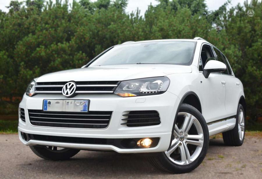 Balts Volkswagen Touareg 2012 Klaipėda, ar dzinēja tilpumu 2.97 L un nobraukumu 220 tūkst. km par 12550 €, foto 1 vietnē AUTOMOTO.COM.LV