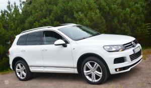 Balts Volkswagen Touareg 2012 Klaipėda, ar dzinēja tilpumu 2.97 L un nobraukumu 220 tūkst. km par 12550 €, foto 4 vietnē AUTOMOTO.COM.LV