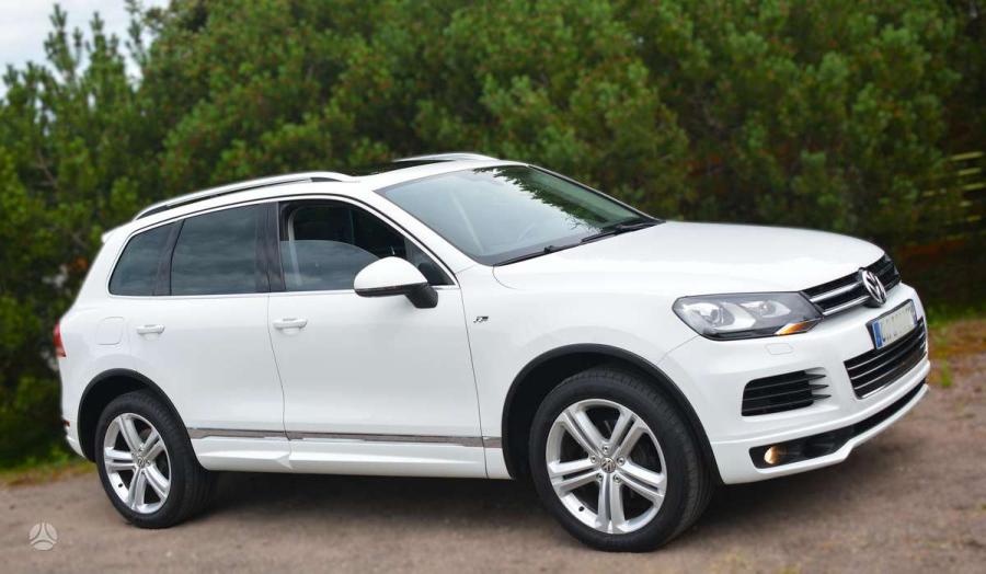 Balts Volkswagen Touareg 2012 Klaipėda, ar dzinēja tilpumu 2.97 L un nobraukumu 220 tūkst. km par 12550 €, foto 4 vietnē AUTOMOTO.COM.LV