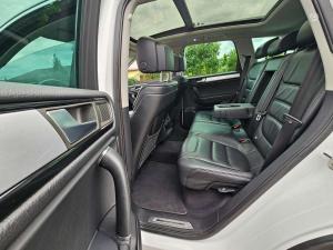 Balts Volkswagen Touareg 2012 Klaipėda, ar dzinēja tilpumu 2.97 L un nobraukumu 220 tūkst. km par 12550 €, foto 14 vietnē AUTOMOTO.COM.LV