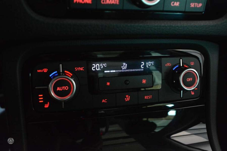 Balts Volkswagen Touareg 2012 Klaipėda, ar dzinēja tilpumu 2.97 L un nobraukumu 220 tūkst. km par 12550 €, foto 17 vietnē AUTOMOTO.COM.LV