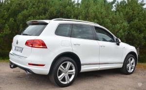 Balts Volkswagen Touareg 2012 Klaipėda, ar dzinēja tilpumu 2.97 L un nobraukumu 220 tūkst. km par 12550 €, foto 33 vietnē AUTOMOTO.COM.LV