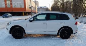 Balts Volkswagen Touareg 2013 Rīga, ar dzinēja tilpumu 3.00 L un nobraukumu 240 tūkst. km par 14450 €, foto 12 vietnē AUTOMOTO.COM.LV
