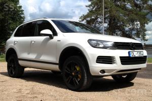 Balts Volkswagen Touareg 2013 Daugavpils, ar dzinēja tilpumu 3.00 L un nobraukumu 242 tūkst. km par 14500 €, foto 3 vietnē AUTOMOTO.COM.LV