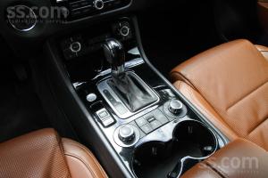 Balts Volkswagen Touareg 2013 Daugavpils, ar dzinēja tilpumu 3.00 L un nobraukumu 242 tūkst. km par 14500 €, foto 15 vietnē AUTOMOTO.COM.LV