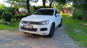 Balts Volkswagen Touareg 2013 Rīga, ar dzinēja tilpumu 3.00 L un nobraukumu 246 tūkst. km par 11950 €, foto 3 vietnē AUTOMOTO.COM.LV