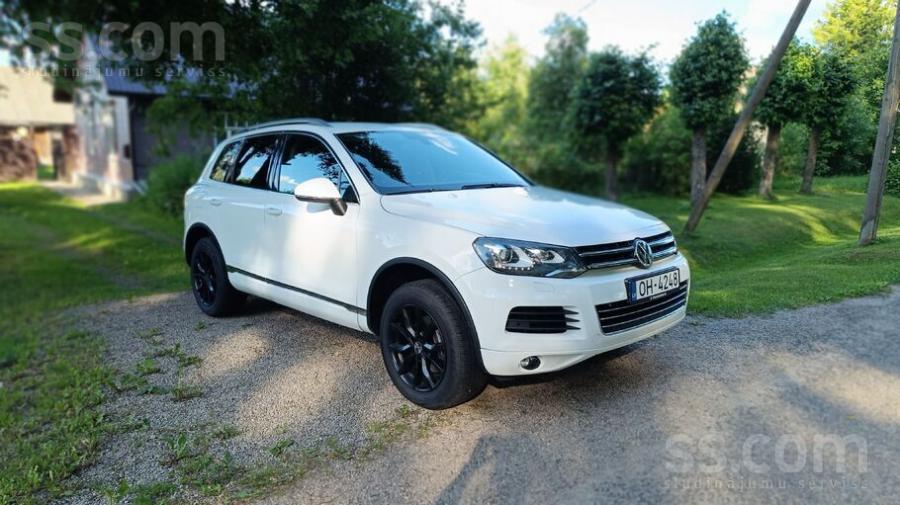 Balts Volkswagen Touareg 2013 Rīga, ar dzinēja tilpumu 3.00 L un nobraukumu 246 tūkst. km par 11950 €, foto 6 vietnē AUTOMOTO.COM.LV