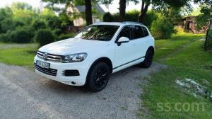 Balts Volkswagen Touareg 2013 Rīga, ar dzinēja tilpumu 3.00 L un nobraukumu 246 tūkst. km par 11950 €, foto 15 vietnē AUTOMOTO.COM.LV
