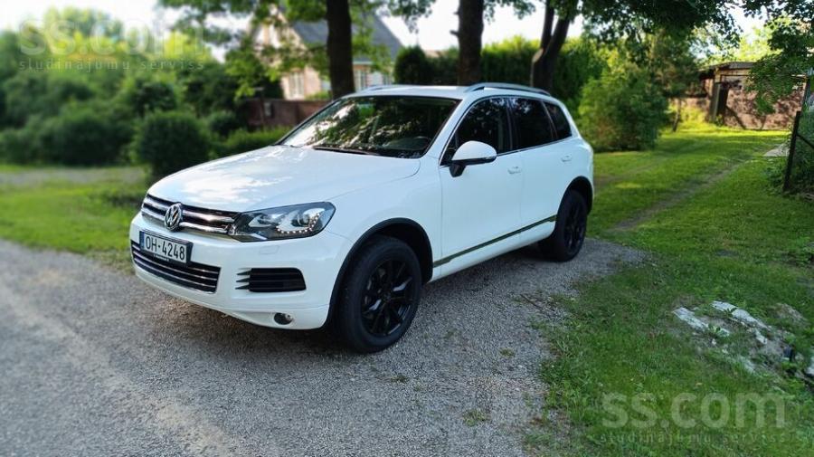 Balts Volkswagen Touareg 2013 Rīga, ar dzinēja tilpumu 3.00 L un nobraukumu 246 tūkst. km par 11950 €, foto 15 vietnē AUTOMOTO.COM.LV