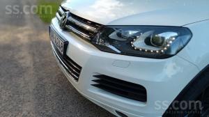 Balts Volkswagen Touareg 2013 Rīga, ar dzinēja tilpumu 3.00 L un nobraukumu 246 tūkst. km par 11950 €, foto 16 vietnē AUTOMOTO.COM.LV