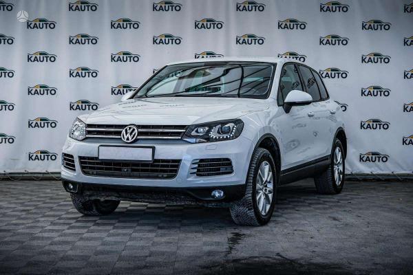 Balts Volkswagen Touareg 2013 Kauņa, ar dzinēja tilpumu 3.00 L un nobraukumu 320 tūkst. km par 12890 €, foto 1 vietnē AUTOMOTO.COM.LV
