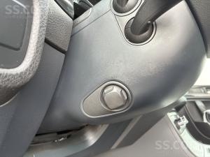 Balts Volkswagen Touareg 2013 Rīga, ar dzinēja tilpumu 3.00 L un nobraukumu 270 tūkst. km par 9200 €, foto 15 vietnē AUTOMOTO.COM.LV
