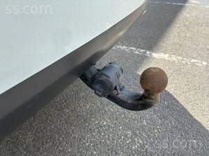 Balts Volkswagen Touareg 2013 Rīga, ar dzinēja tilpumu 3.00 L un nobraukumu 270 tūkst. km par 9200 €, foto 28 vietnē AUTOMOTO.COM.LV