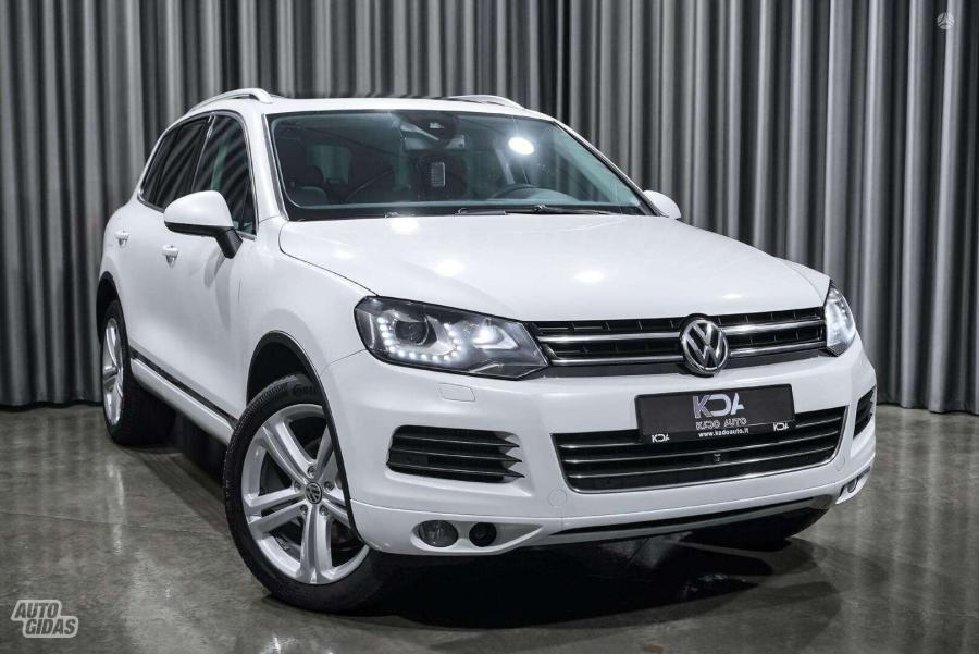 Balts Volkswagen Touareg 2014 Marijampole, ar dzinēja tilpumu 3.00 L un nobraukumu 237 tūkst. km par 14450 €, foto 3 vietnē AUTOMOTO.COM.LV