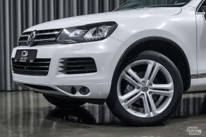 Balts Volkswagen Touareg 2014 Marijampole, ar dzinēja tilpumu 3.00 L un nobraukumu 237 tūkst. km par 14450 €, foto 6 vietnē AUTOMOTO.COM.LV