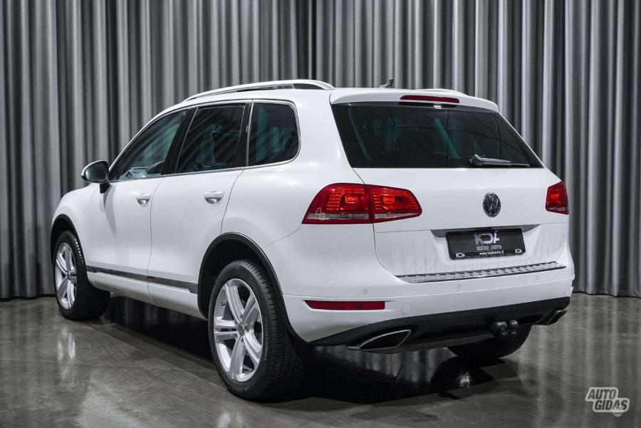 Balts Volkswagen Touareg 2014 Marijampole, ar dzinēja tilpumu 3.00 L un nobraukumu 237 tūkst. km par 14450 €, foto 8 vietnē AUTOMOTO.COM.LV