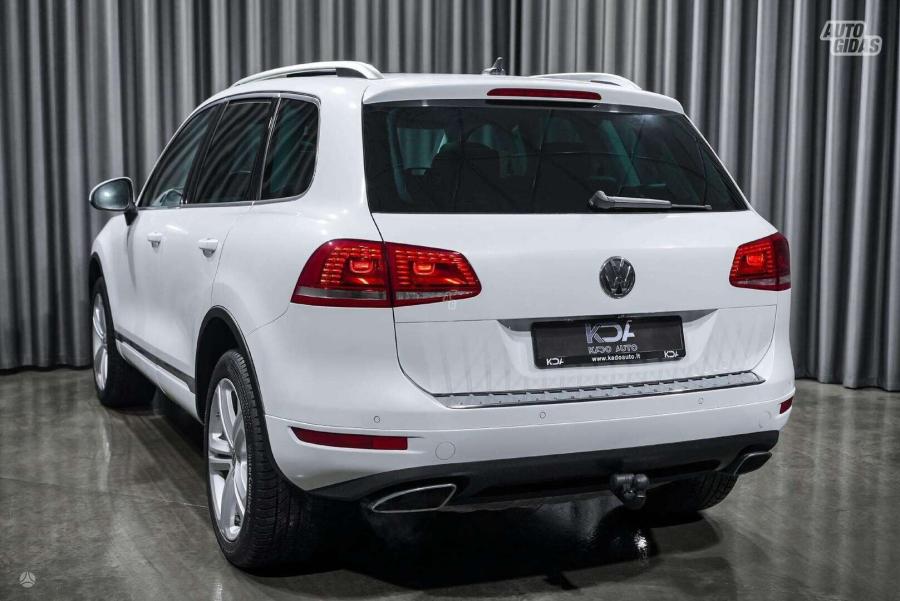 Balts Volkswagen Touareg 2014 Marijampole, ar dzinēja tilpumu 3.00 L un nobraukumu 237 tūkst. km par 14450 €, foto 10 vietnē AUTOMOTO.COM.LV