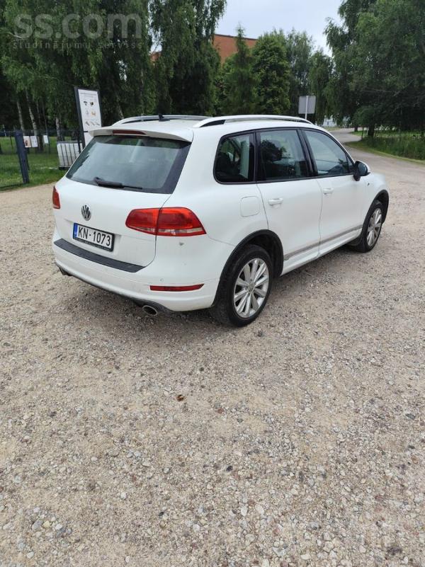 Balts Volkswagen Touareg 2014 Kuldīga, ar dzinēja tilpumu 3.00 L un nobraukumu 315 tūkst. km par 14950 €, foto 3 vietnē AUTOMOTO.COM.LV
