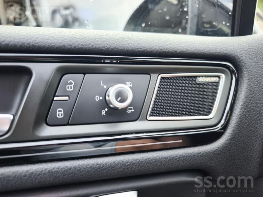 Balts Volkswagen Touareg 2014 Rīga, ar dzinēja tilpumu 3.00 L un nobraukumu 276 tūkst. km par 17000 €, foto 21 vietnē AUTOMOTO.COM.LV