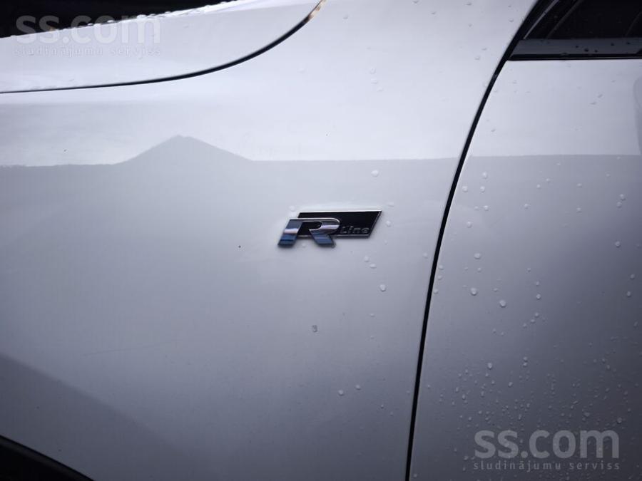 Balts Volkswagen Touareg 2014 Rīga, ar dzinēja tilpumu 3.00 L un nobraukumu 276 tūkst. km par 17000 €, foto 22 vietnē AUTOMOTO.COM.LV