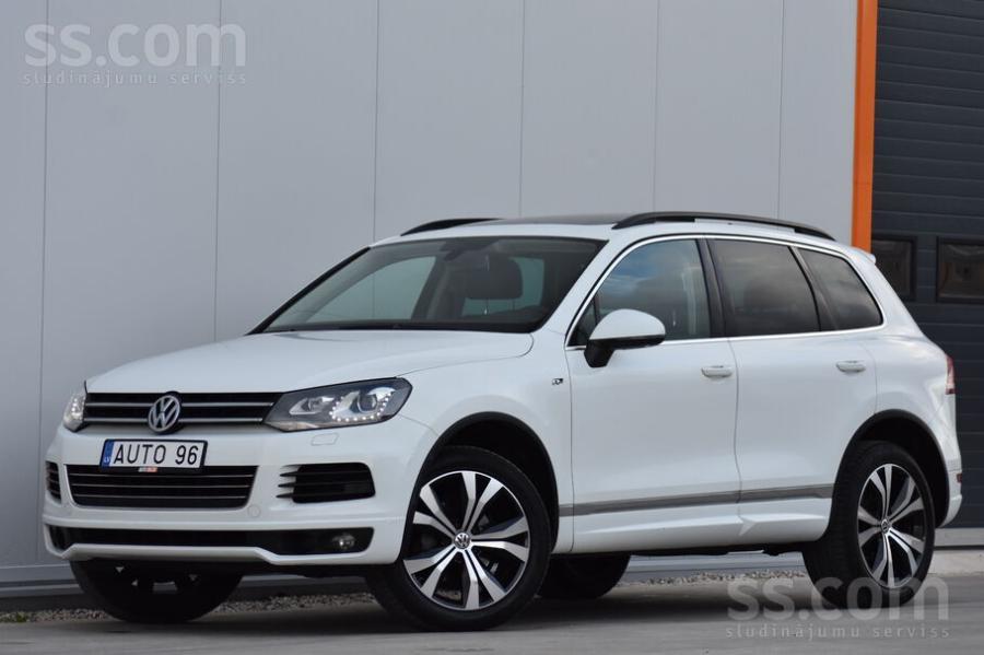 Balts Volkswagen Touareg 2014 Rīga, ar dzinēja tilpumu 3.00 L un nobraukumu 242 tūkst. km par 15750 €, foto 1 vietnē AUTOMOTO.COM.LV