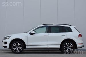 Balts Volkswagen Touareg 2014 Rīga, ar dzinēja tilpumu 3.00 L un nobraukumu 242 tūkst. km par 15750 €, foto 3 vietnē AUTOMOTO.COM.LV