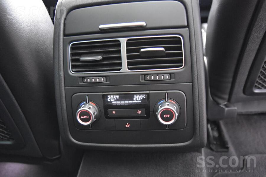 Balts Volkswagen Touareg 2014 Rīga, ar dzinēja tilpumu 3.00 L un nobraukumu 242 tūkst. km par 15750 €, foto 18 vietnē AUTOMOTO.COM.LV
