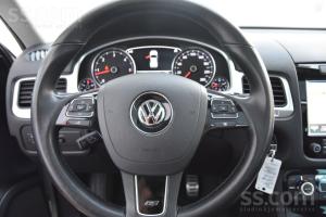 Balts Volkswagen Touareg 2014 Rīga, ar dzinēja tilpumu 3.00 L un nobraukumu 242 tūkst. km par 15750 €, foto 22 vietnē AUTOMOTO.COM.LV