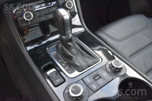 Balts Volkswagen Touareg 2014 Rīga, ar dzinēja tilpumu 3.00 L un nobraukumu 242 tūkst. km par 15750 €, foto 24 vietnē AUTOMOTO.COM.LV