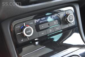 Balts Volkswagen Touareg 2014 Rīga, ar dzinēja tilpumu 3.00 L un nobraukumu 242 tūkst. km par 15750 €, foto 28 vietnē AUTOMOTO.COM.LV