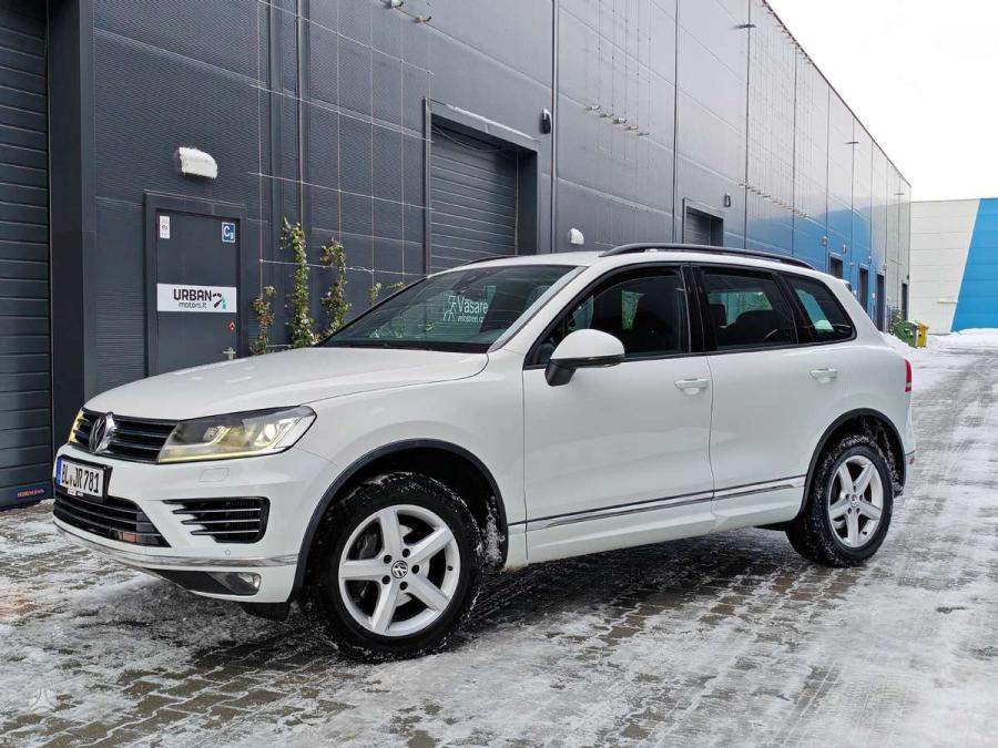 Balts Volkswagen Touareg 2015 Klaipėda, ar dzinēja tilpumu 2.97 L un nobraukumu 292 tūkst. km par 13450 €, foto 6 vietnē AUTOMOTO.COM.LV