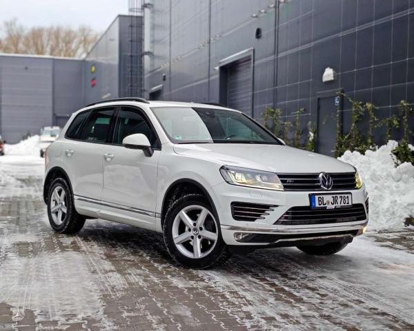 Balts Volkswagen Touareg 2015 Klaipėda, ar dzinēja tilpumu 2.97 L un nobraukumu 292 tūkst. km par 13450 €, foto 10 vietnē AUTOMOTO.COM.LV