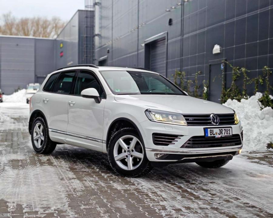 Balts Volkswagen Touareg 2015 Klaipėda, ar dzinēja tilpumu 2.97 L un nobraukumu 292 tūkst. km par 13450 €, foto 10 vietnē AUTOMOTO.COM.LV