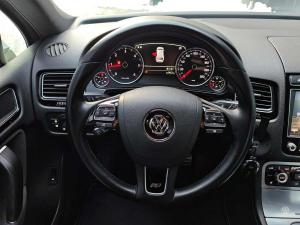 Balts Volkswagen Touareg 2015 Klaipėda, ar dzinēja tilpumu 2.97 L un nobraukumu 292 tūkst. km par 13450 €, foto 23 vietnē AUTOMOTO.COM.LV
