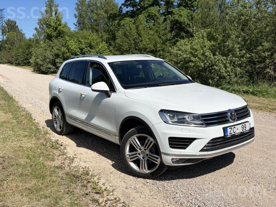 Balts Volkswagen Touareg 2015 Rīga, ar dzinēja tilpumu 3.00 L un nobraukumu 257 tūkst. km par 14200 €, foto 3 vietnē AUTOMOTO.COM.LV