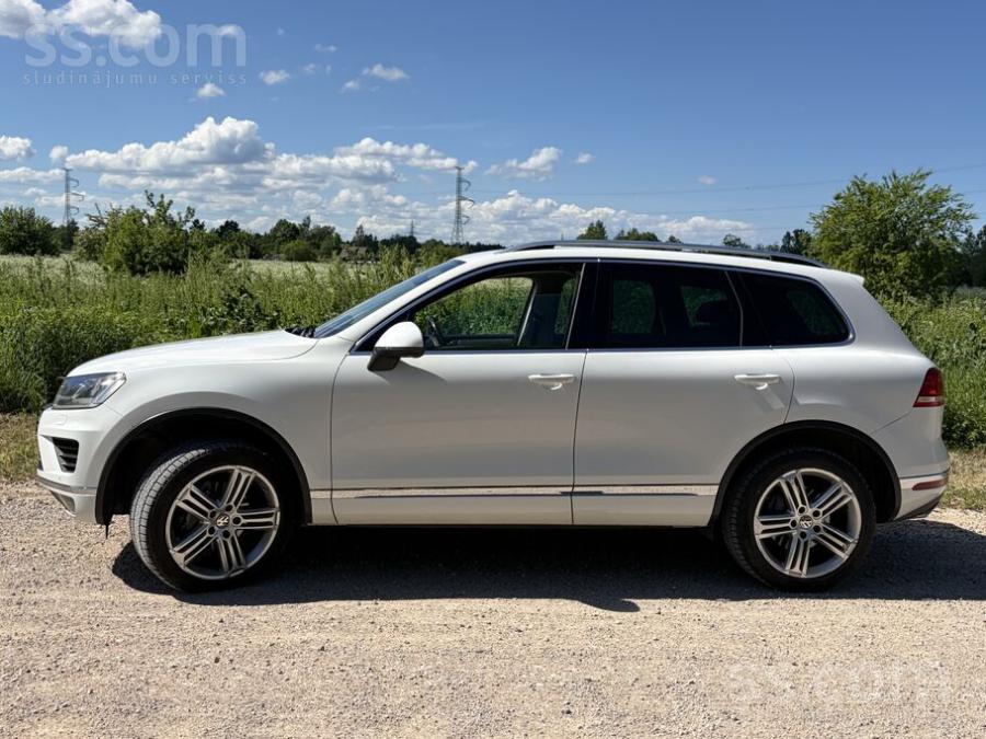 Balts Volkswagen Touareg 2015 Rīga, ar dzinēja tilpumu 3.00 L un nobraukumu 257 tūkst. km par 14200 €, foto 5 vietnē AUTOMOTO.COM.LV