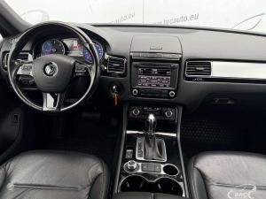 Balts Volkswagen Touareg 2015 Klaipėda, ar dzinēja tilpumu 2.97 L un nobraukumu 242 tūkst. km par 11900 €, foto 6 vietnē AUTOMOTO.COM.LV