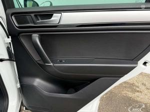 Balts Volkswagen Touareg 2015 Klaipėda, ar dzinēja tilpumu 2.97 L un nobraukumu 242 tūkst. km par 11900 €, foto 13 vietnē AUTOMOTO.COM.LV