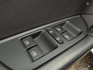 Balts Volkswagen Touareg 2015 Klaipėda, ar dzinēja tilpumu 2.97 L un nobraukumu 242 tūkst. km par 11900 €, foto 25 vietnē AUTOMOTO.COM.LV