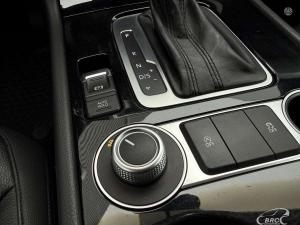 Balts Volkswagen Touareg 2015 Klaipėda, ar dzinēja tilpumu 2.97 L un nobraukumu 242 tūkst. km par 11900 €, foto 31 vietnē AUTOMOTO.COM.LV