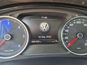 White Volkswagen Touareg 2015 in Vilnius, with an engine capacity of 2.97 L and mileage of 366 thousand km for 10700 €, photo 9 on AUTOMOTO.COM.LV