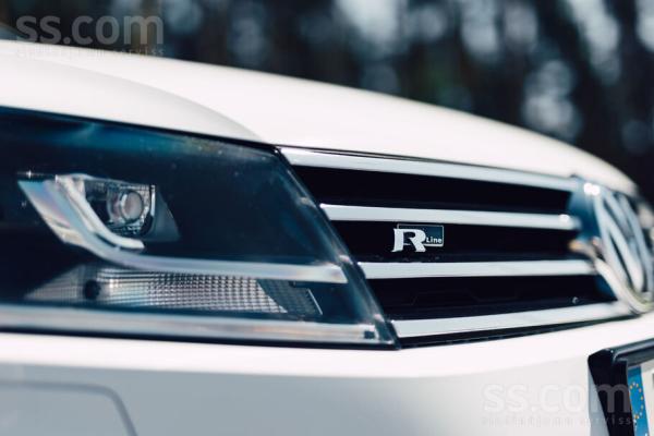 Balts Volkswagen Touareg 2015 Rīga, ar dzinēja tilpumu 3.00 L un nobraukumu 225 tūkst. km par 16900 €, foto 2 vietnē AUTOMOTO.COM.LV