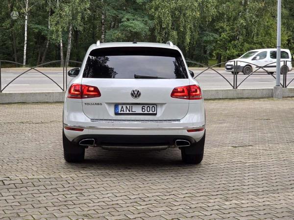 Balts Volkswagen Touareg 2016 Klaipėda, ar dzinēja tilpumu 2.97 L un nobraukumu 213 tūkst. km par 19500 €, foto 6 vietnē AUTOMOTO.COM.LV
