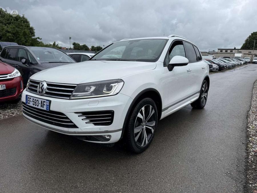 Balts Volkswagen Touareg 2016 Tauragė, ar dzinēja tilpumu 2.97 L un nobraukumu 334 tūkst. km par 15500 €, foto 1 vietnē AUTOMOTO.COM.LV