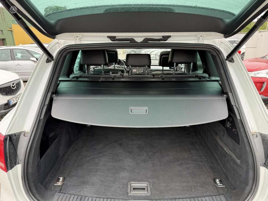 Balts Volkswagen Touareg 2016 Tauragė, ar dzinēja tilpumu 2.97 L un nobraukumu 334 tūkst. km par 15500 €, foto 6 vietnē AUTOMOTO.COM.LV