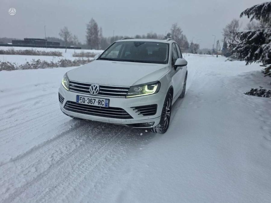 Balts Volkswagen Touareg 2017 Kauņa, ar dzinēja tilpumu 3.00 L un nobraukumu 270 tūkst. km par 16500 €, foto 3 vietnē AUTOMOTO.COM.LV