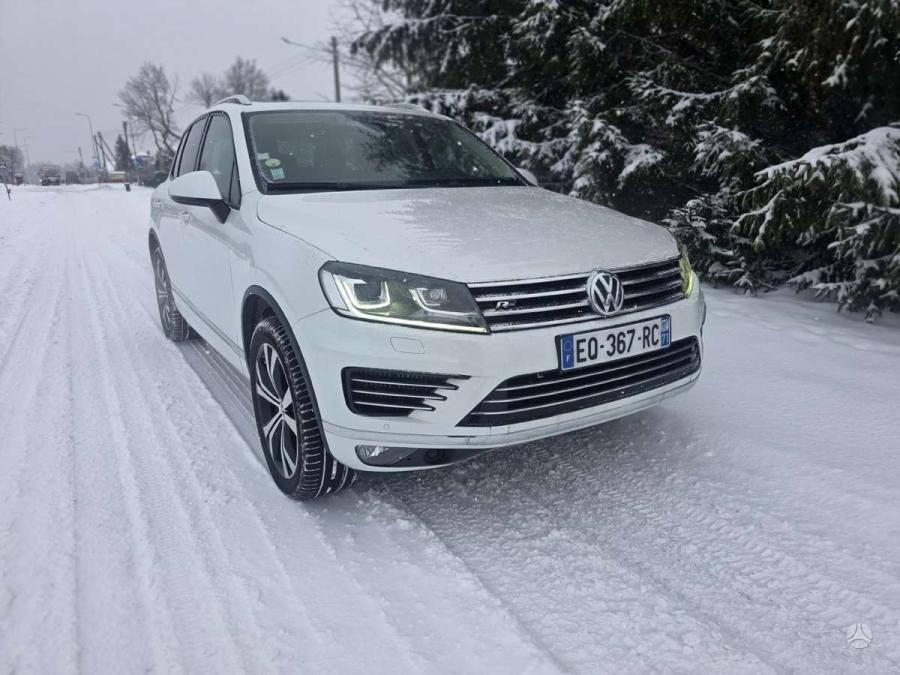 Balts Volkswagen Touareg 2017 Kauņa, ar dzinēja tilpumu 3.00 L un nobraukumu 270 tūkst. km par 16500 €, foto 6 vietnē AUTOMOTO.COM.LV
