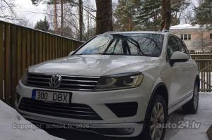 White Volkswagen Touareg 2017 in Tallinn, with an engine capacity of 3.00 L and mileage of 560 thousand km for 13000 €, photo  on AUTOMOTO.COM.LV